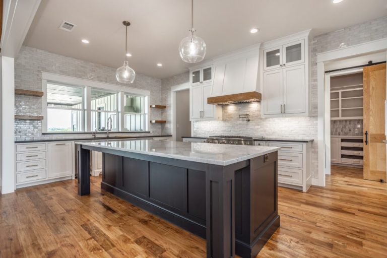 Complete Construction DFW | Kitchen & Bathroom Remodeling